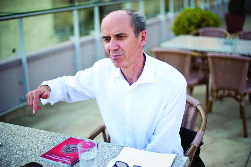 Gregory Jusdanis: “Edebiyat propaganda, manipülasyon ve yanlış temsile ...