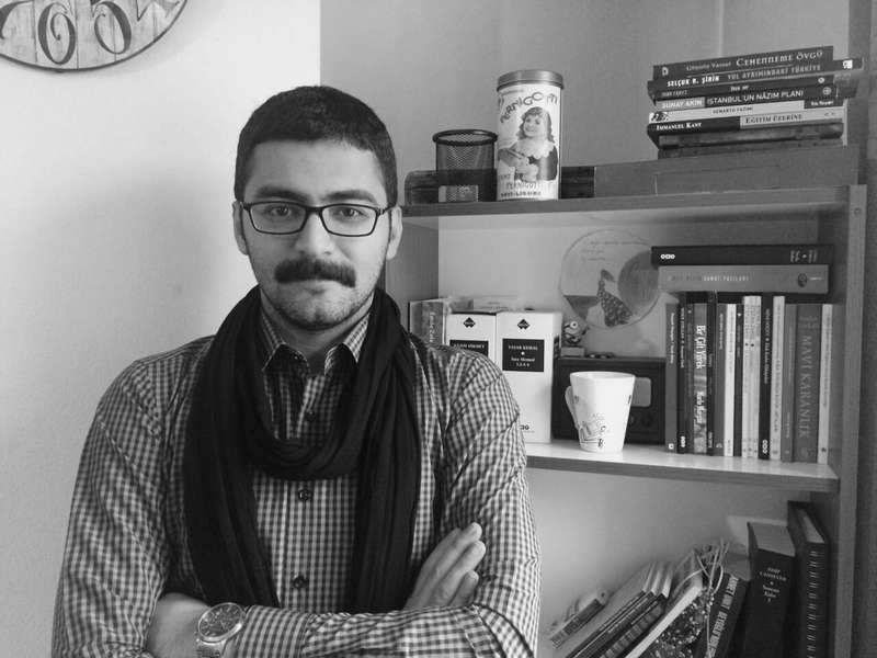 Erdem Erol • Ruha Kazınmış Bir Yüz - Oggito