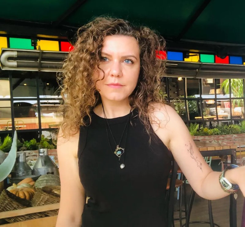 Selda Uygur: "Bir kadının kendini bulma çabası çevresindeki kadınların ...