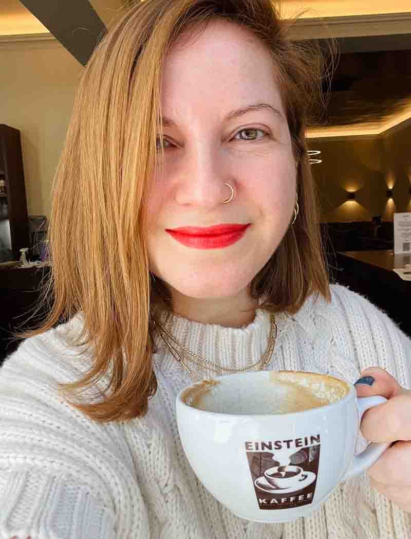 Burçin Tetik: Neden Feministim? - Oggito